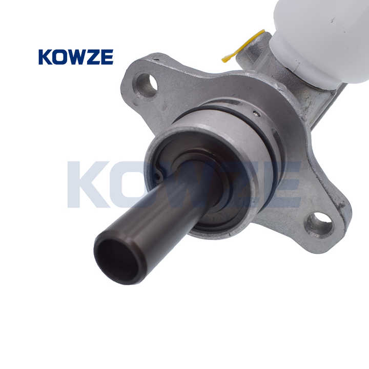 Brake Master Cylinder for Toyota Hilux KUN25 Pick-UP 47201-0K020 ...