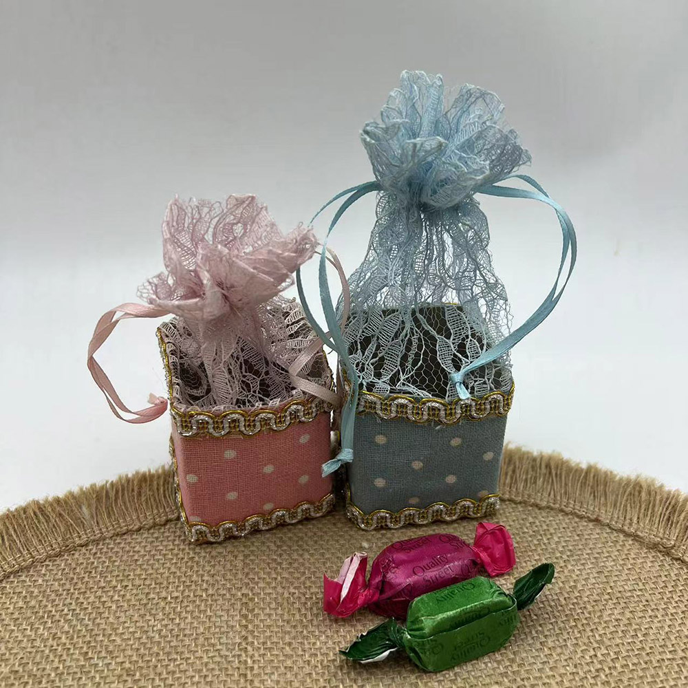 Polka Dot Gift Boxes - Elegant & Recyclable packaging