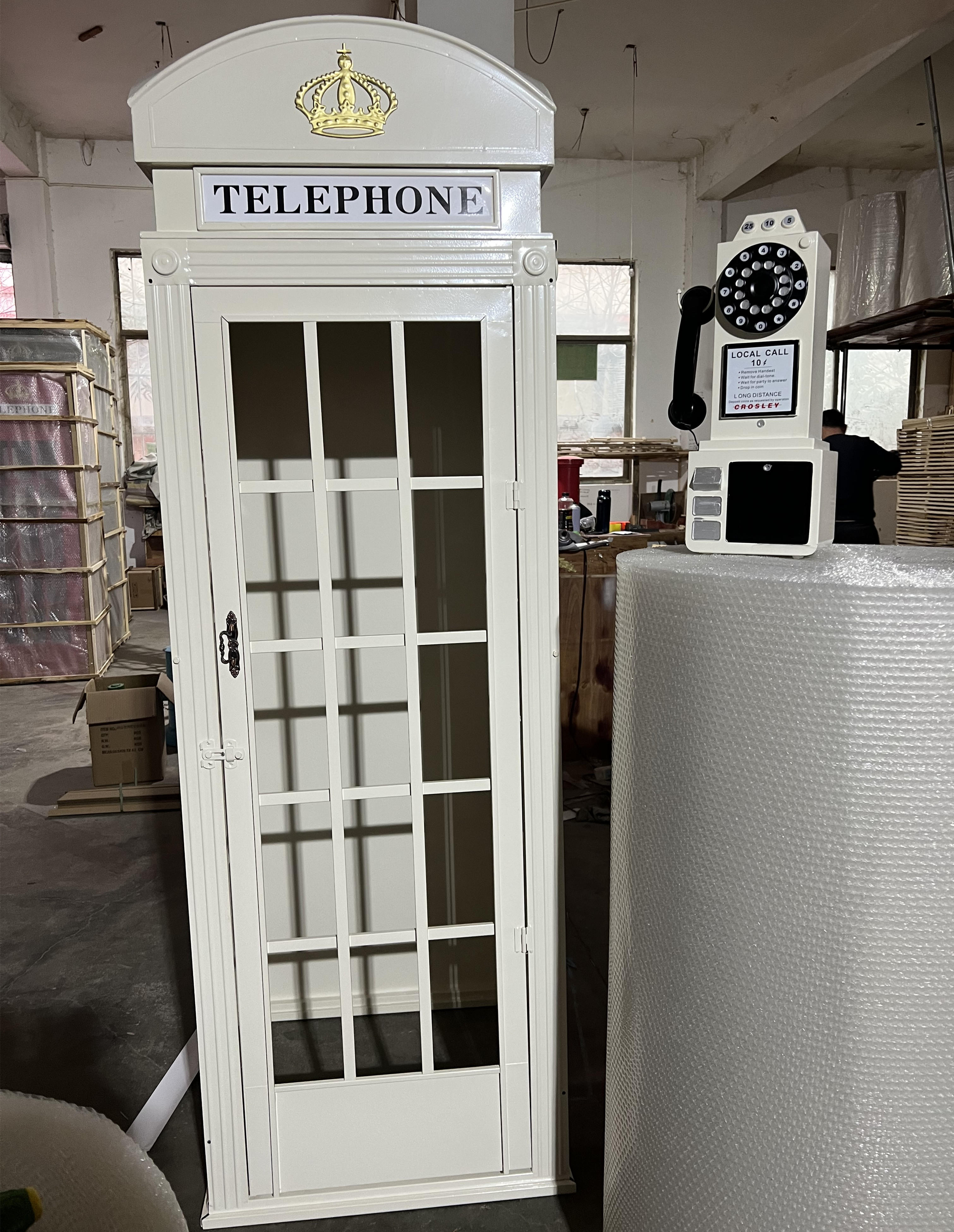 London phone booth wedding flowers photo props with artificial flowers ...