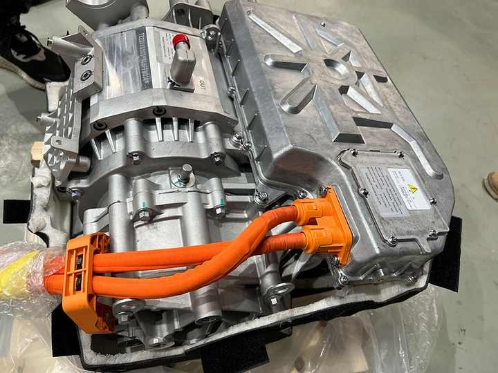 Brogen OEM Electric Car Motor Kit 100kw 120kw AC Motor Electr ...