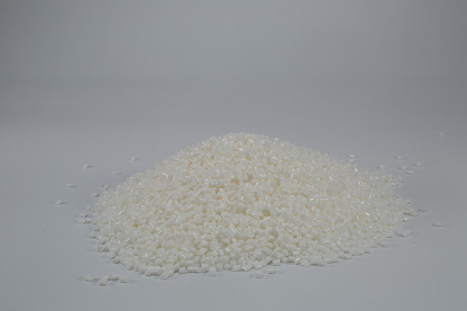 High Quality Virgin Pure PBT Granules Factory Original Material ...