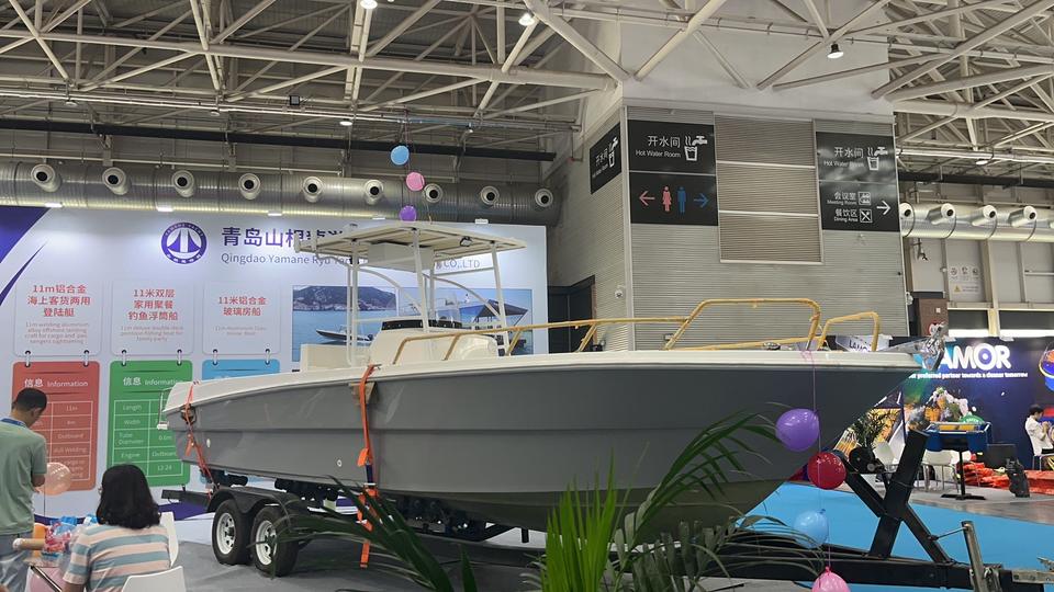 24-27ft FRP Boat for Ocean Sport Fishing - Fast & Durable