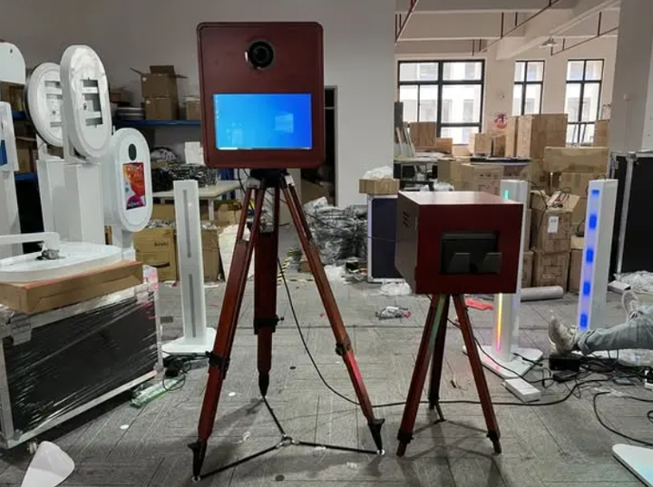 15.6-inch Wooden Retro Photo Booth Suitable for Indoor and Outdoor ...