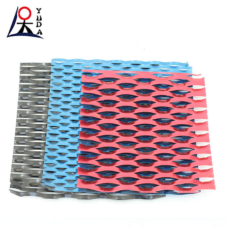 Rhombus Mesh Expandable Metal Fence - Durable & Customizable