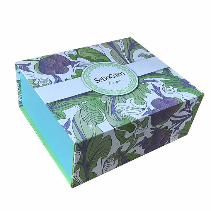 Custom Luxury Green Colorful Magnet Flap Gift Paper Packaging Boxes ...