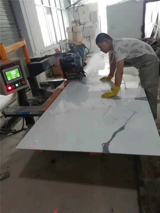 Wet Saw Tile Cutter for Ceramic Tiles - Easy to Operate Stone Cutting ...