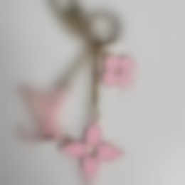 2025 L Round Logo Custom Keychain Luxury Keychain Makeup Bag Handbag ...