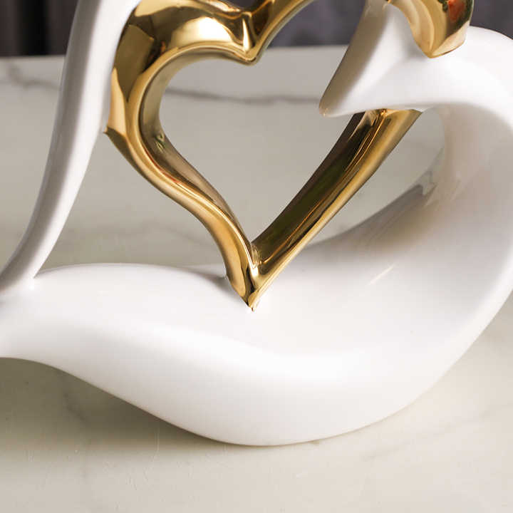 Modern Style Heart Shaped Statue Ceramic Craft Art Ornament Tabletop ...