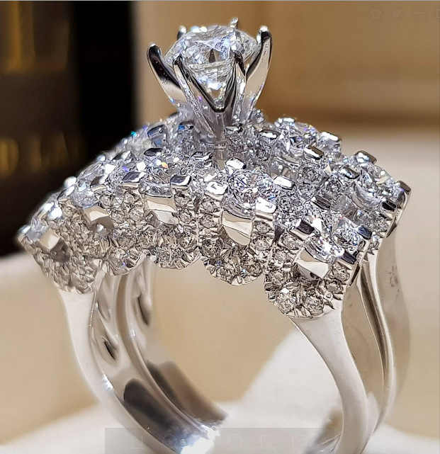 Shop Our Luxury Wedding Rings - Shiny Diamond Bling