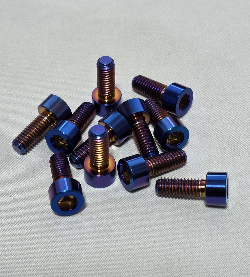 Full-size Custom-made Titanium Alloy Blued Hex Bolts GR5, Factory ...