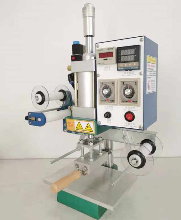 Full Automatic Paper Passing Bronzing Machine by WOLO