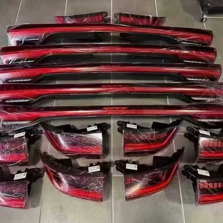 Suitable for Audi Q5L A7 A5 A4 Q7 A8 LED rear taillights, rear brake lights, bumper lights ...