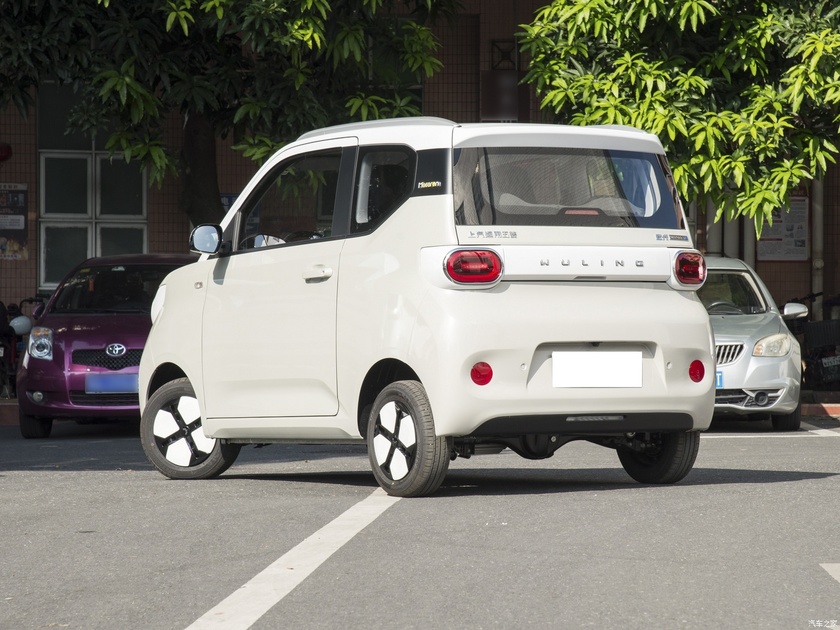 Wuling Macaron Price - 2024 Electric Car 215KM Range