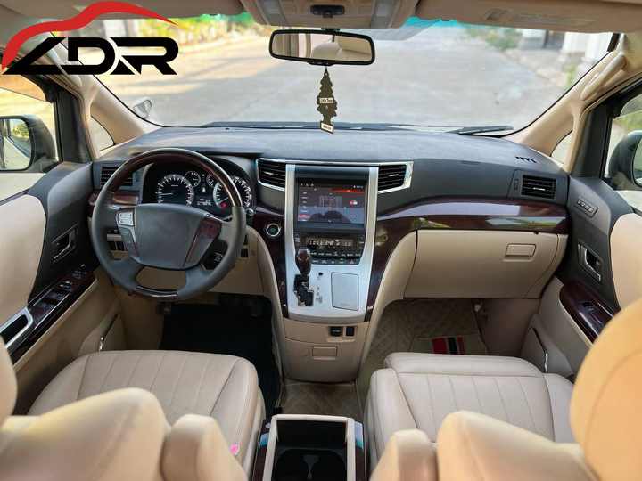 Shop Our Hot Sale Auto Body Kit for Toyota Alphard 2008-2014