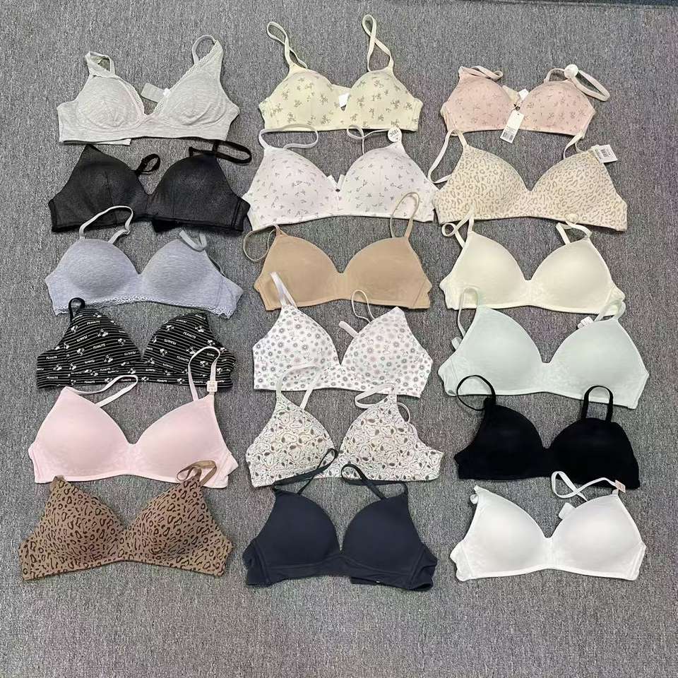 Foreign Branded Stock Shipment Wholesale Comfortable Wireless Bra One ...