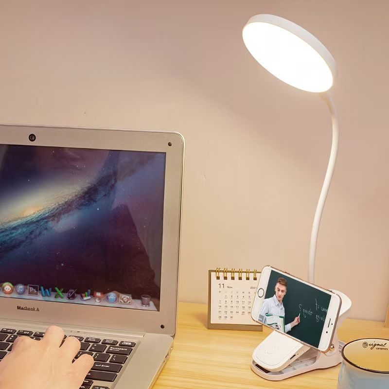 Modern LED Desk Lamp Clip Lamps 18 LEDs Reading Lighting 2 USB/Charging ...