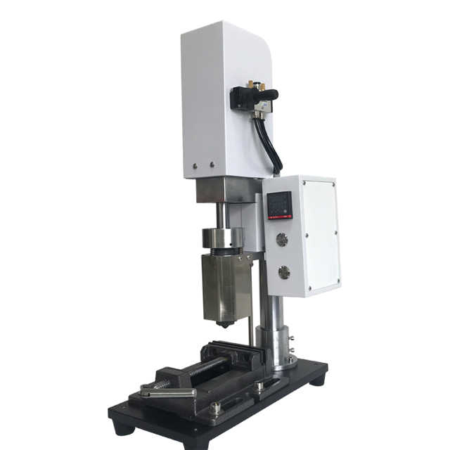 Desktop Plastic Injection Molding Machine for Sale - DH-IM