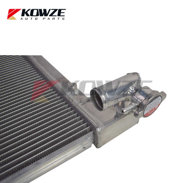 Radiador para Mitsubishi Triton L200 KB4T 4D56 MR127853 MR481787 ...