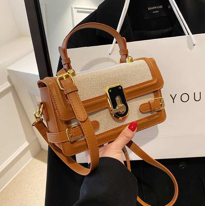 Wholesale Designer Handbags - Stylish & Versatile Purses