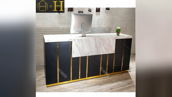 Modern Cashier Counter Table for Retail Boutique Shop