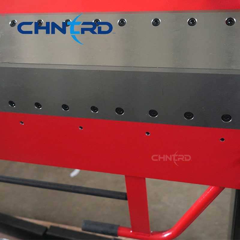 How to Choose the Best Manual Metal Sheet Bender for Your Workshop