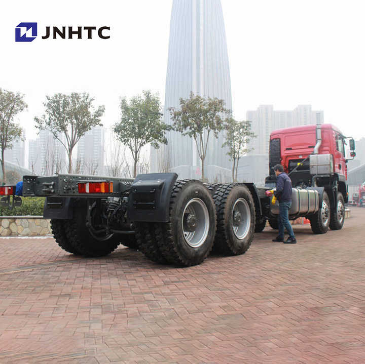 SINOTRUK HOWO 8x8 ALL WHEEL-DRIVE TRACTOR TRUCK| Alibaba.com