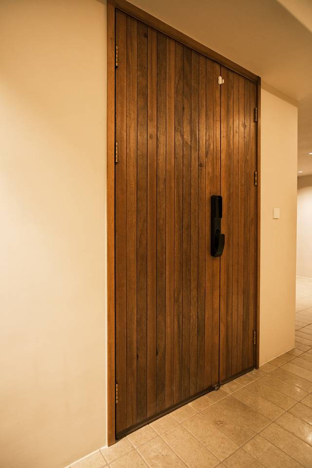 Minimalist Interior Solid Wood Sliding Door Midcentury Modern Style ...