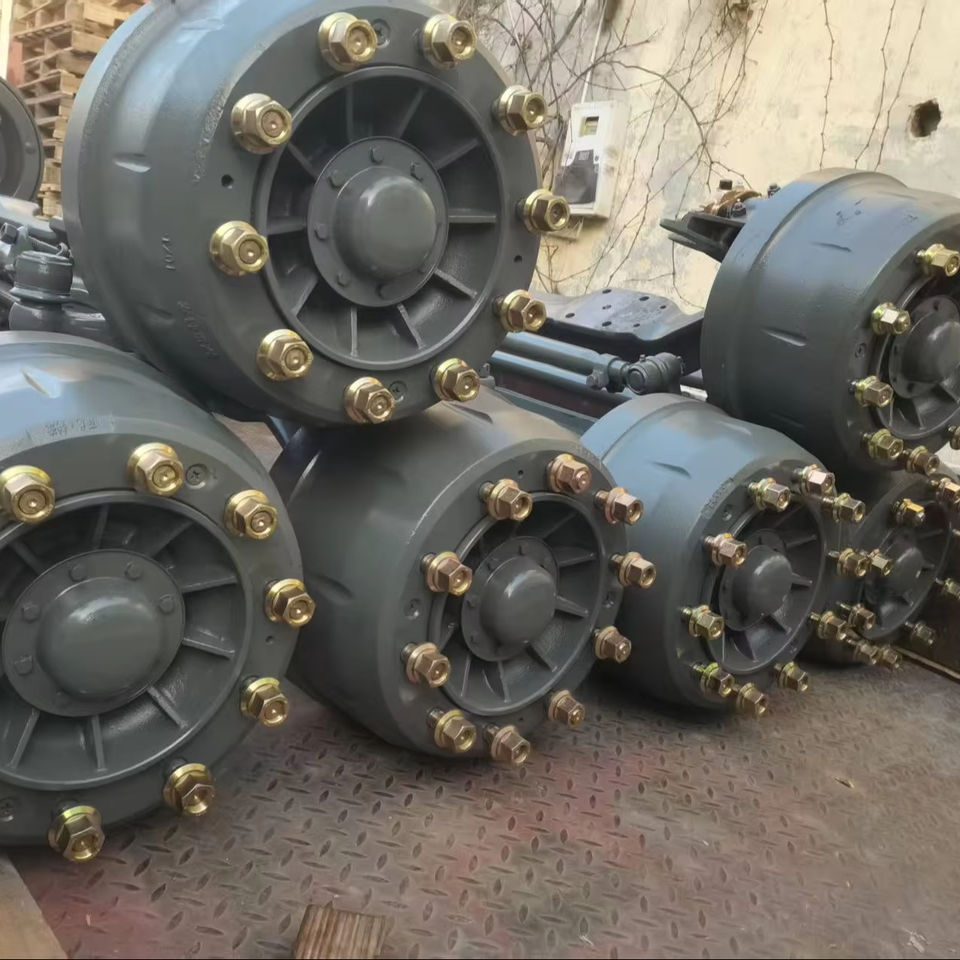 SINOTRUK HOWO Heavy Duty Tipper Chassis Steering System Drum Brake ...