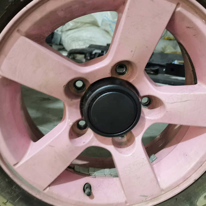Jimny Rear Wheel Center Hub Cap 43252-76J00 - off-Road Wheels