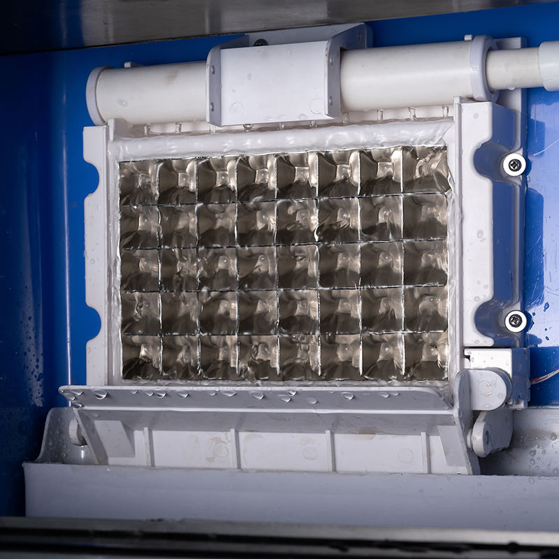 How to Choose the Best Crystal Ice Maker for Your Needs