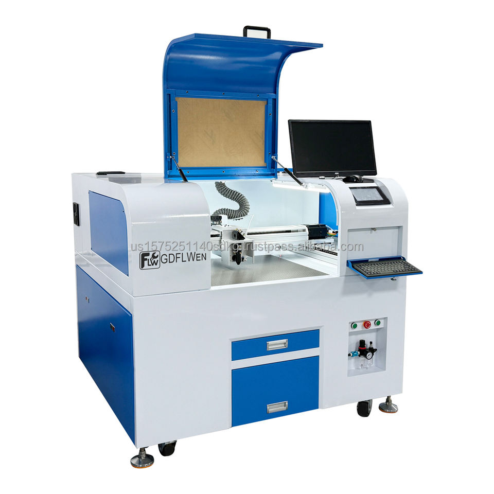 CCD Positioning CO2 Laser Cutter with Water Cooling for Optical Film ...
