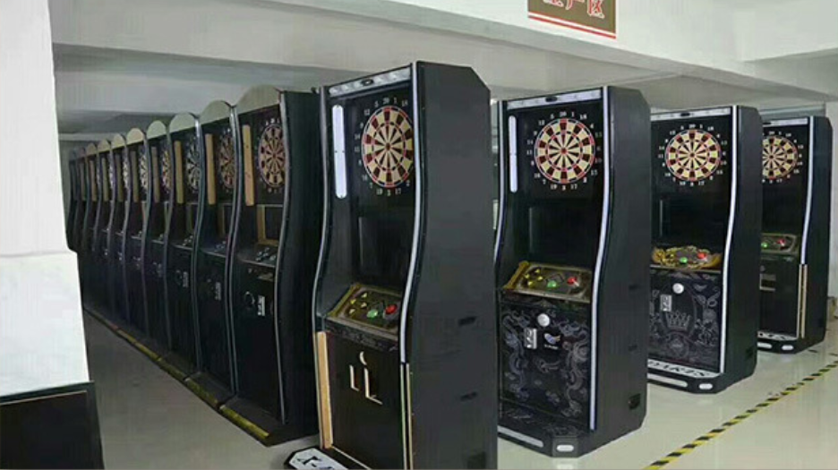 How to Choose the Best Free Standing Dart Machines for Home or Bar Use