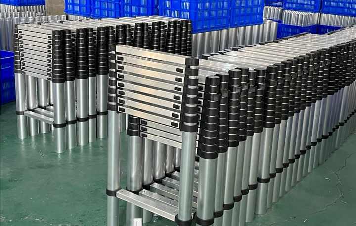 Warehouse Order Pick Ladder Fully Collapsible Folding Ladder Ladder ...