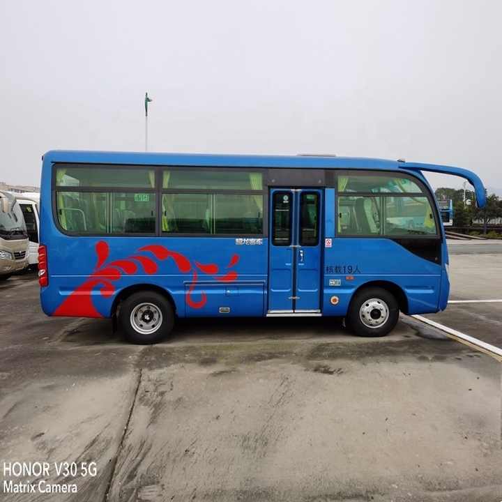 6 Meter Dongfeng New Mini Bus Diesel - 19 Seat Coach Bus