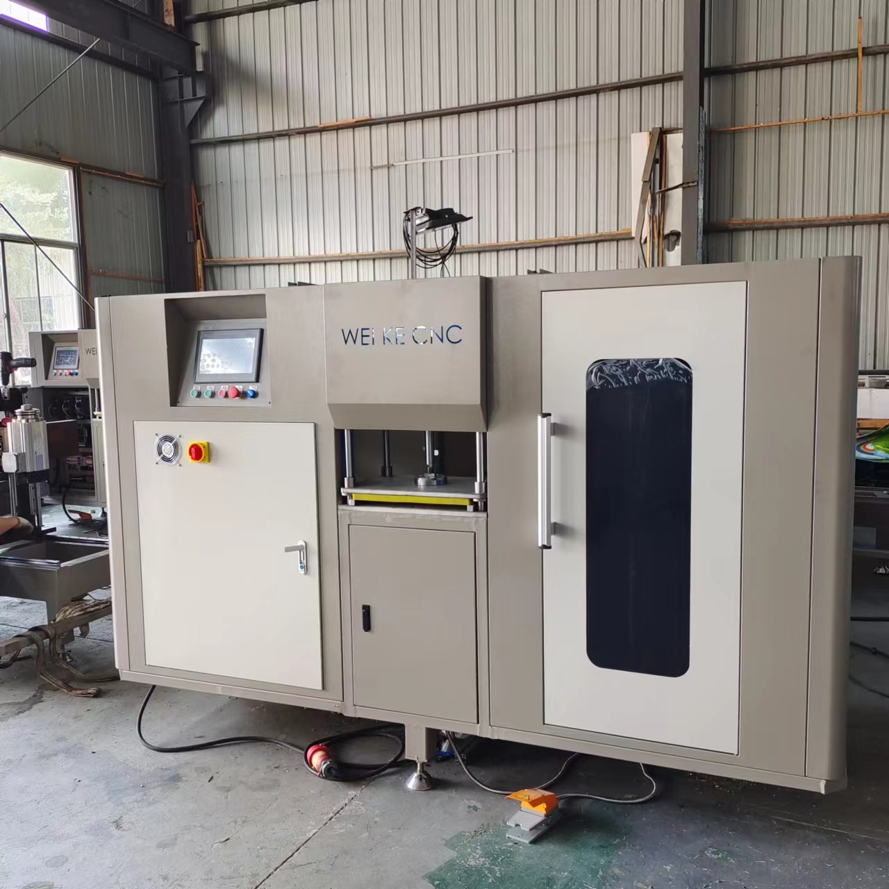 5 Axes CNC End Milling Machine For Aluminum Doors And Windows