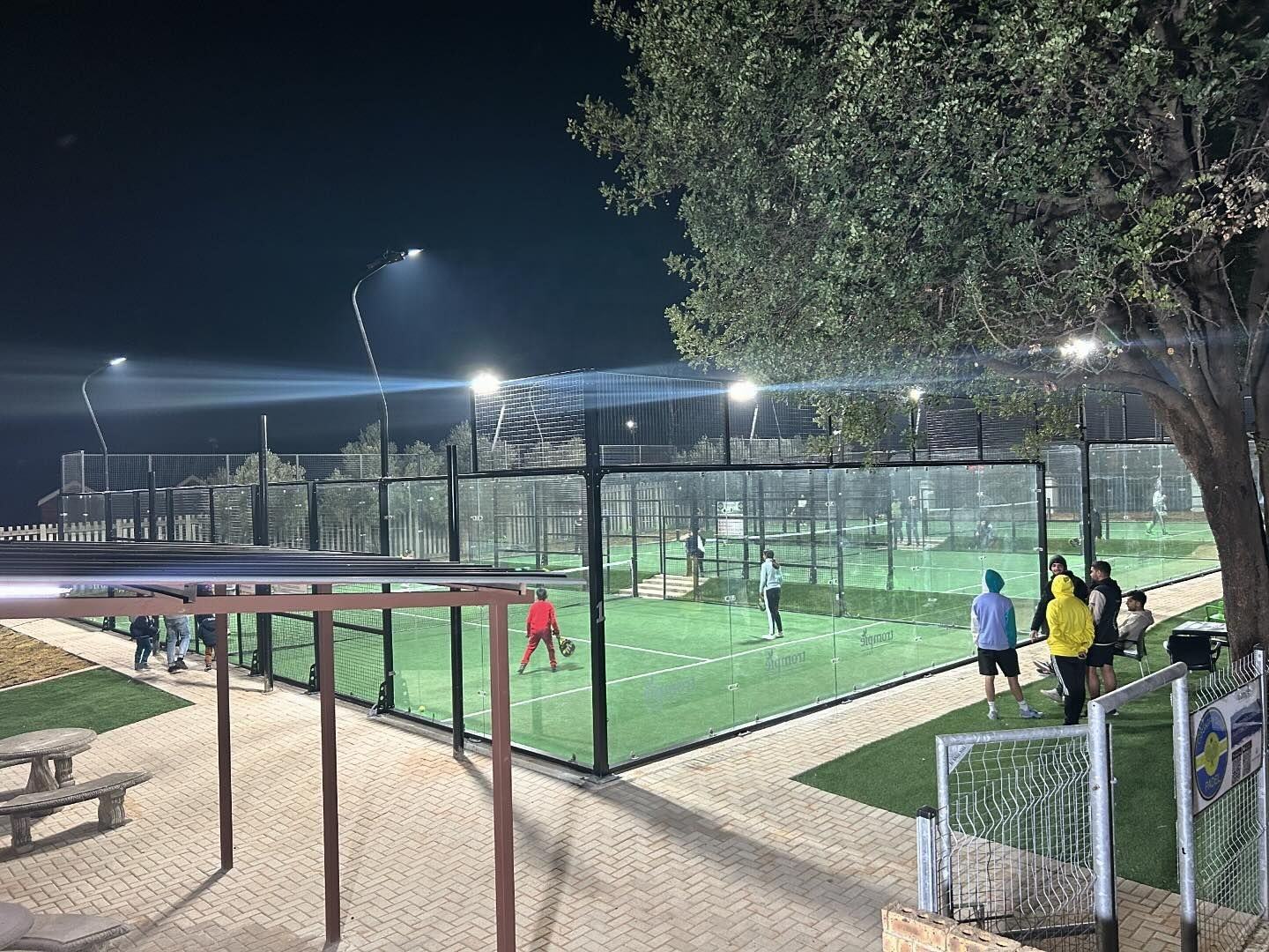 How to Choose the Best Inflatable Tennis Court for Your Needs