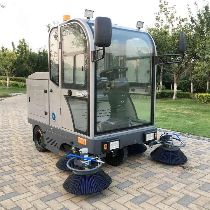 DM Full Closed Electric Street Sweeper - Efficient Cleaning