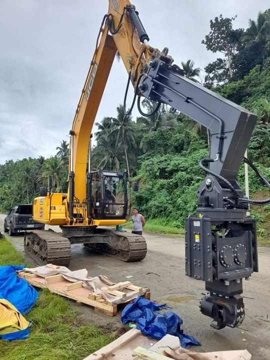 SJ300 Vibratory Hammers - Efficient Pile Driving Solutions
