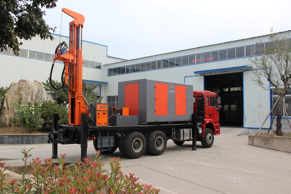 Truck Mounted Drilling Rig Hydraulic Water Well Drilling Machine Mud ...