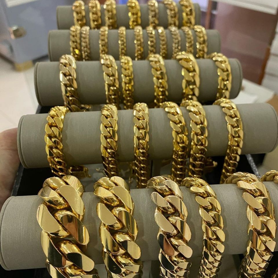 How to Choose the Best 10k Solid Gold Chain: A Complete Buyer’s Guide