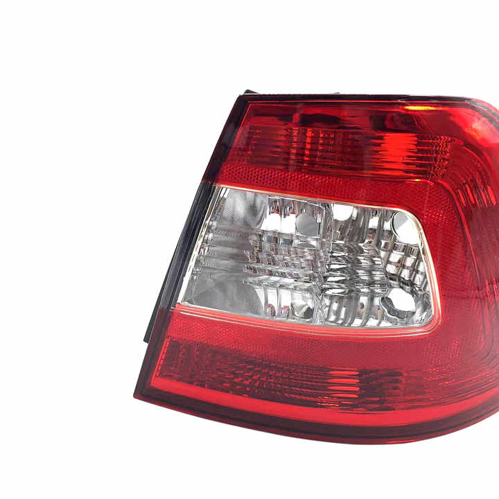 Halogen Xenon Tail Lights Assembly for Skoda 13-17 Models Rear Turn ...