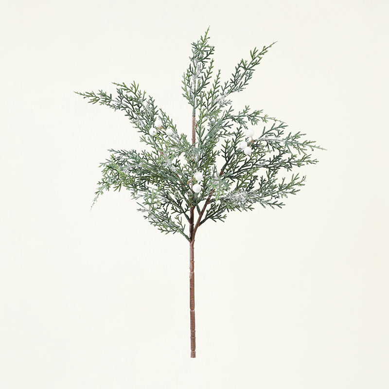 How to Choose Artificial Cedar Branches: Buying Guide 2026