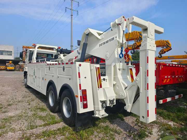 Customizable Heavy Duty Diesel Tow Truck with Multifunctional Recovery ...