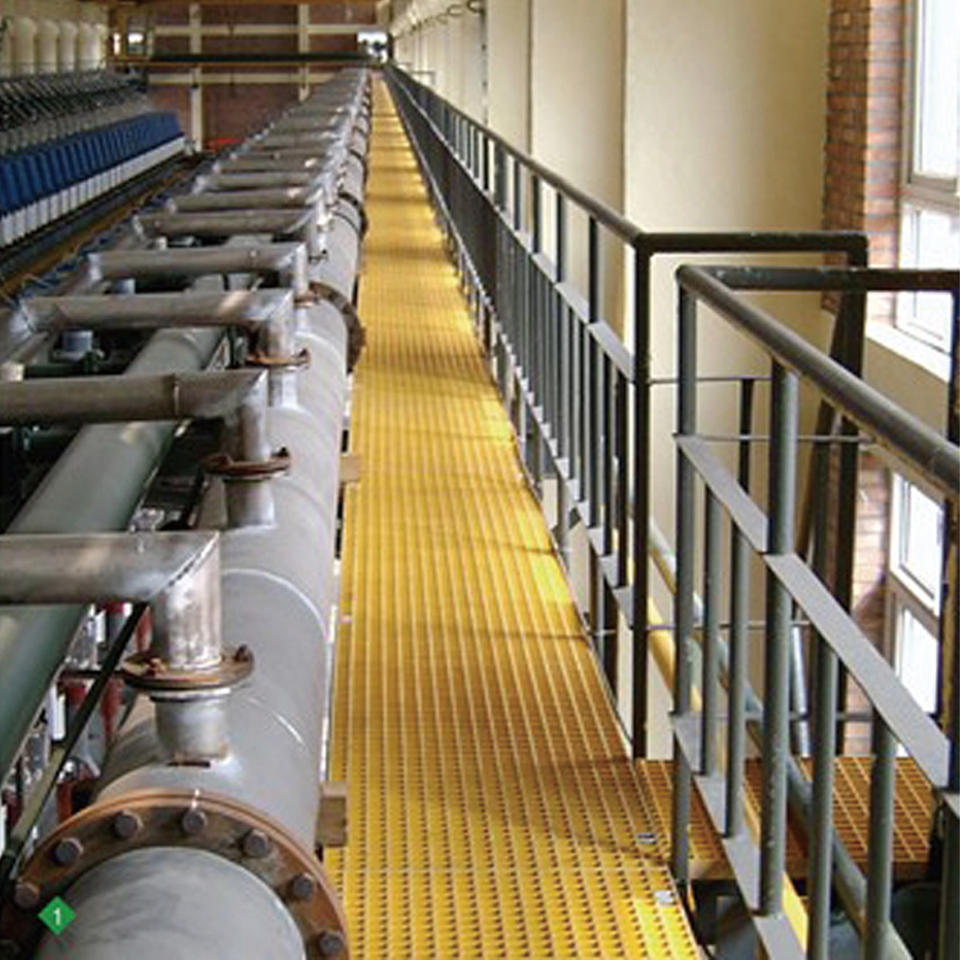 Mesh 38 X 38 mm FRP Grating Flooring Mesh Platform Drainage System ...