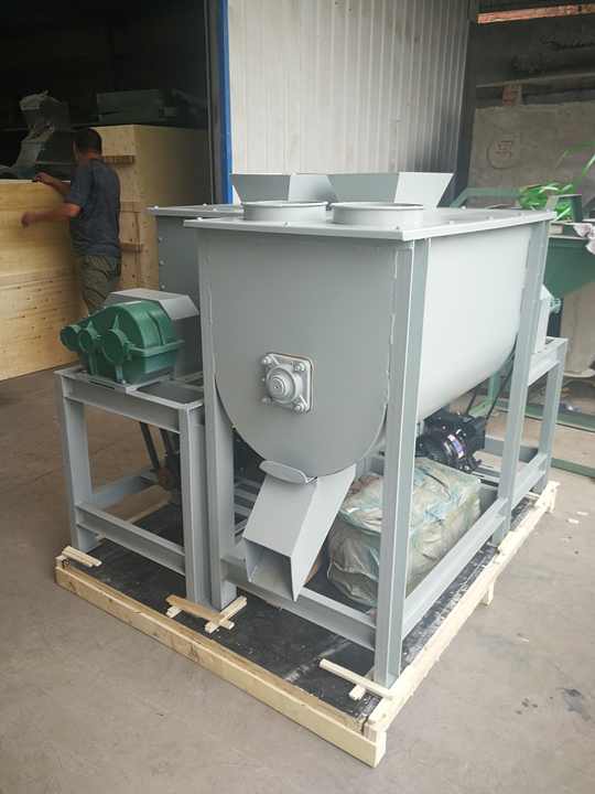 Livestock Animal Feed Mixer Corn Mixing Machine Cattle Feed Mixer ...