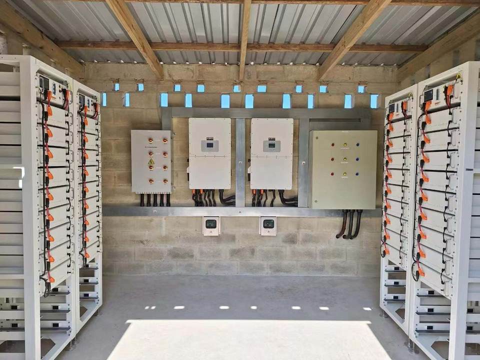 Deye 5kw-12kw Hybrid Inverters - Efficient Solar Solutions