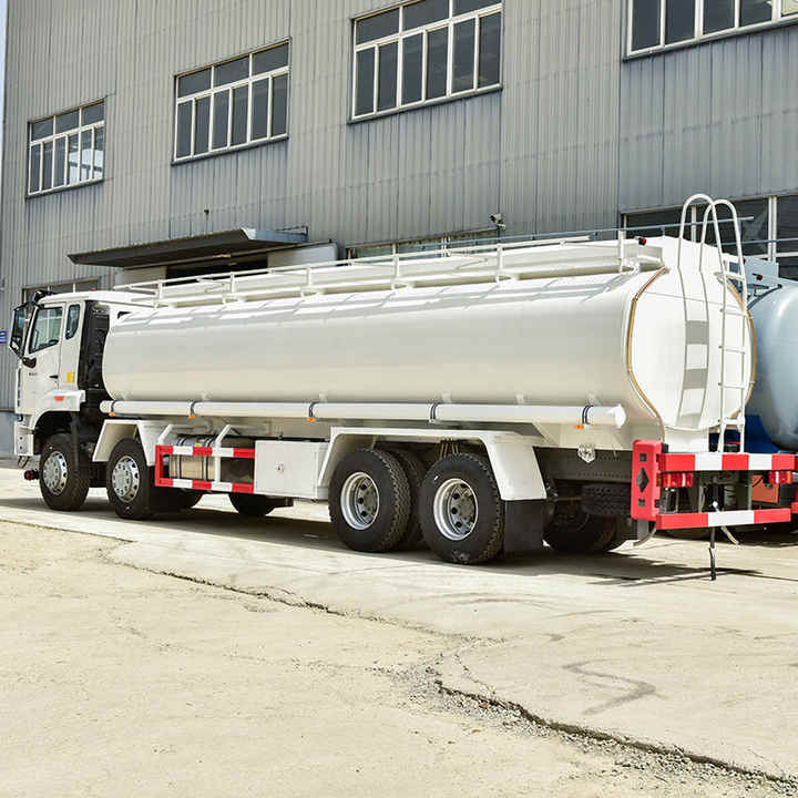 5000 Liters Fuel Tanker Trucks - Sinotruck Howo Tankers