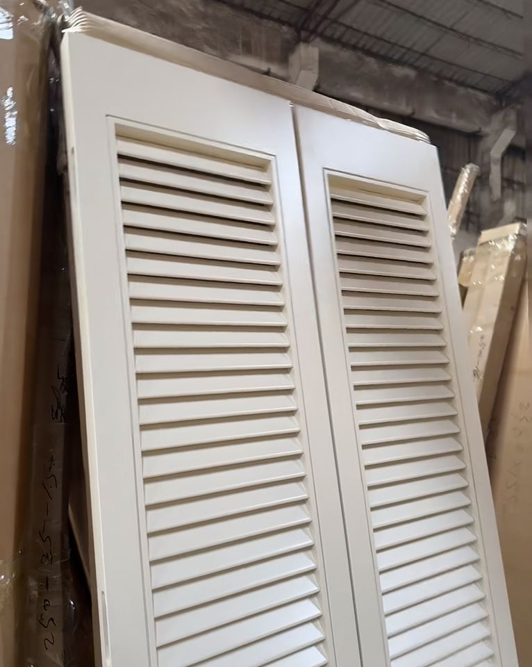Modern Design Solid Plantation Wood Shutter Horizontal Opening ...