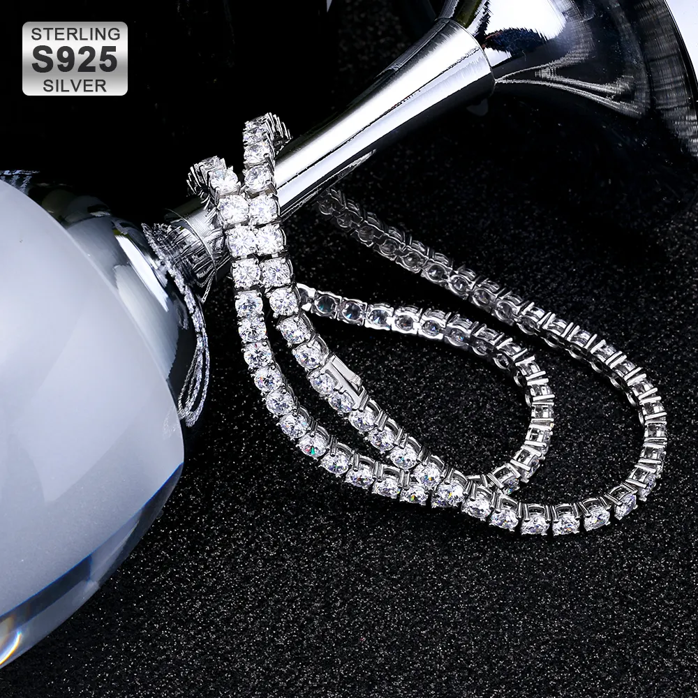 How to Choose the Best Chain Charm Necklace Silver for Your Style