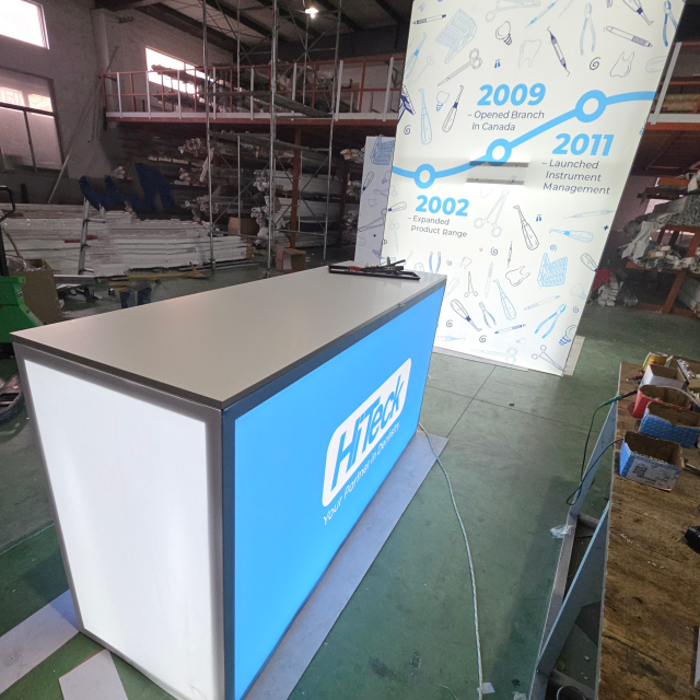 Modular Aluminum Exhibition Stand with Storage Table for Pacific Dental ...